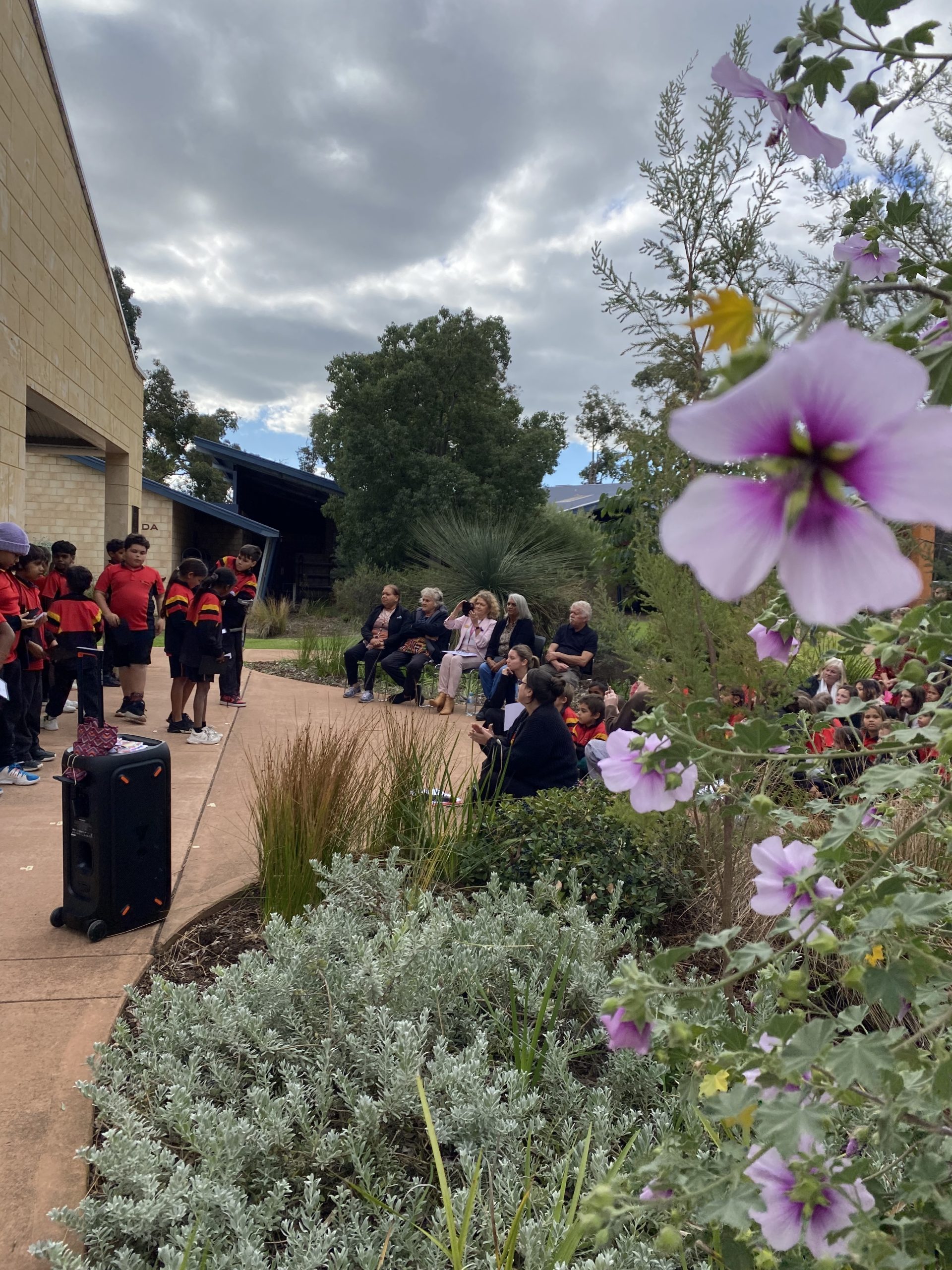 Sorry Day Assembly - Djidi Djidi Aboriginal School